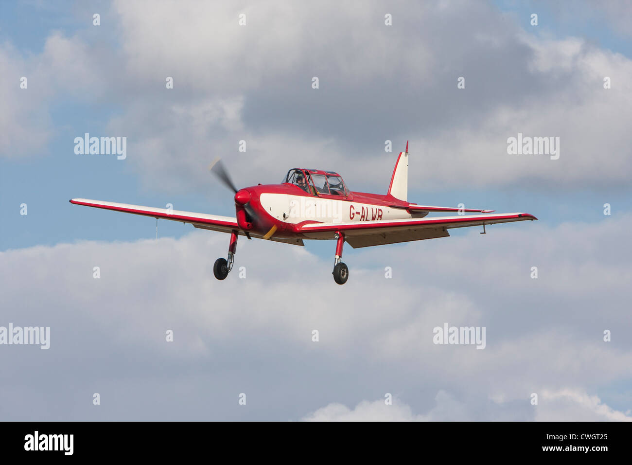 De havilland chipmunk trainer hi-res stock photography and images - Alamy