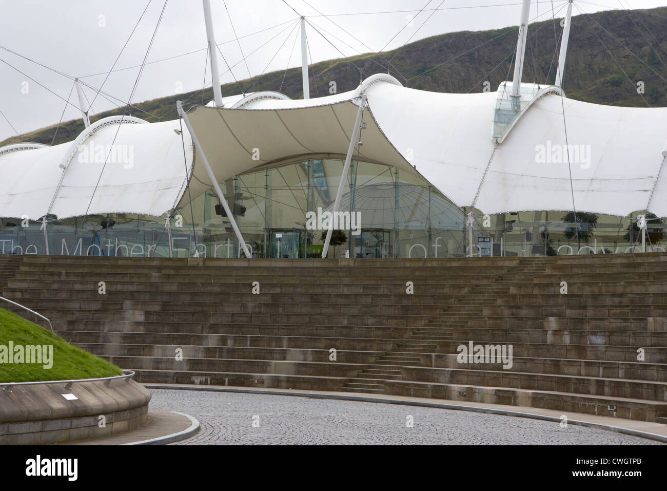 Dynamic earth edinburgh hi-res stock photography and images - Alamy