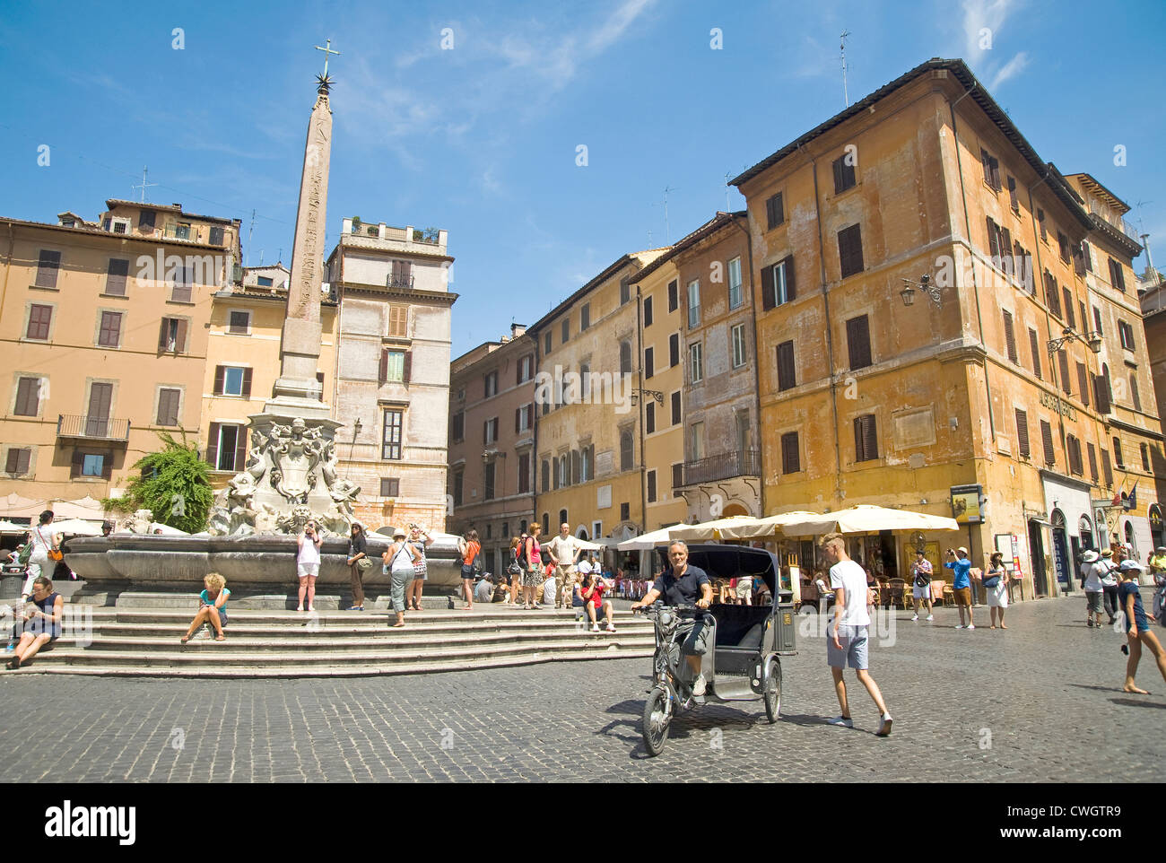 Piazza della rotonda italian europe european hi-res stock photography ...