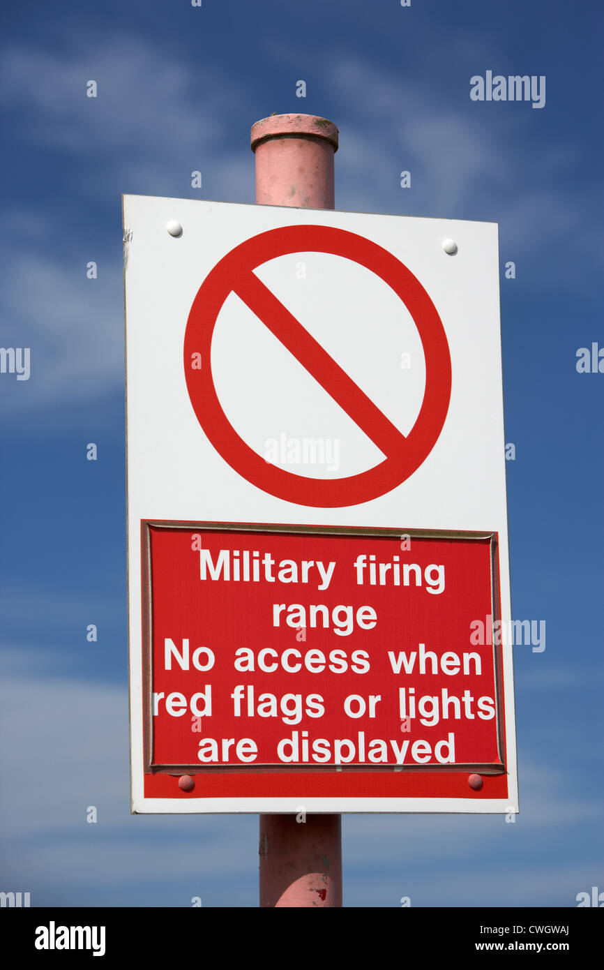 Military firing range no entry sign hi-res stock photography and images ...
