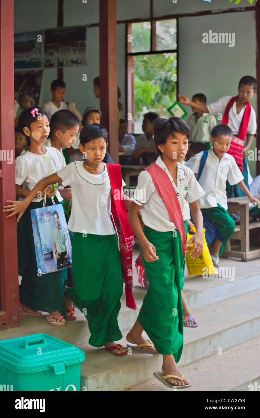 Children attending a BUDDHIST SCHOOL - AMARAPURA, MYANMAR Stock Photo ...