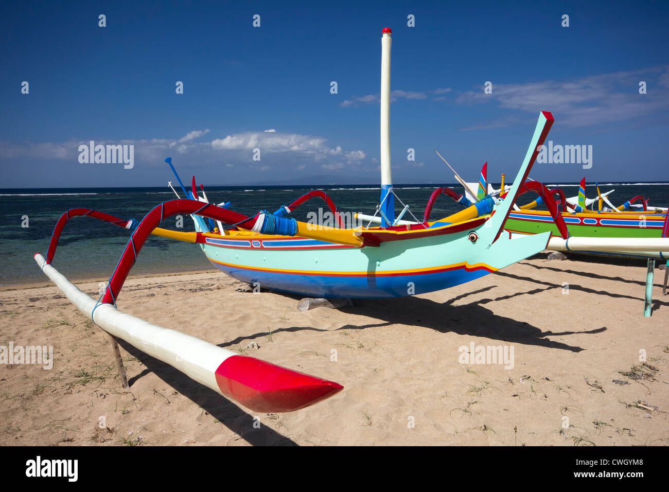 Traditional Balinese Fishing Boat (Jukung) on Sanur beach Stock Photo ...