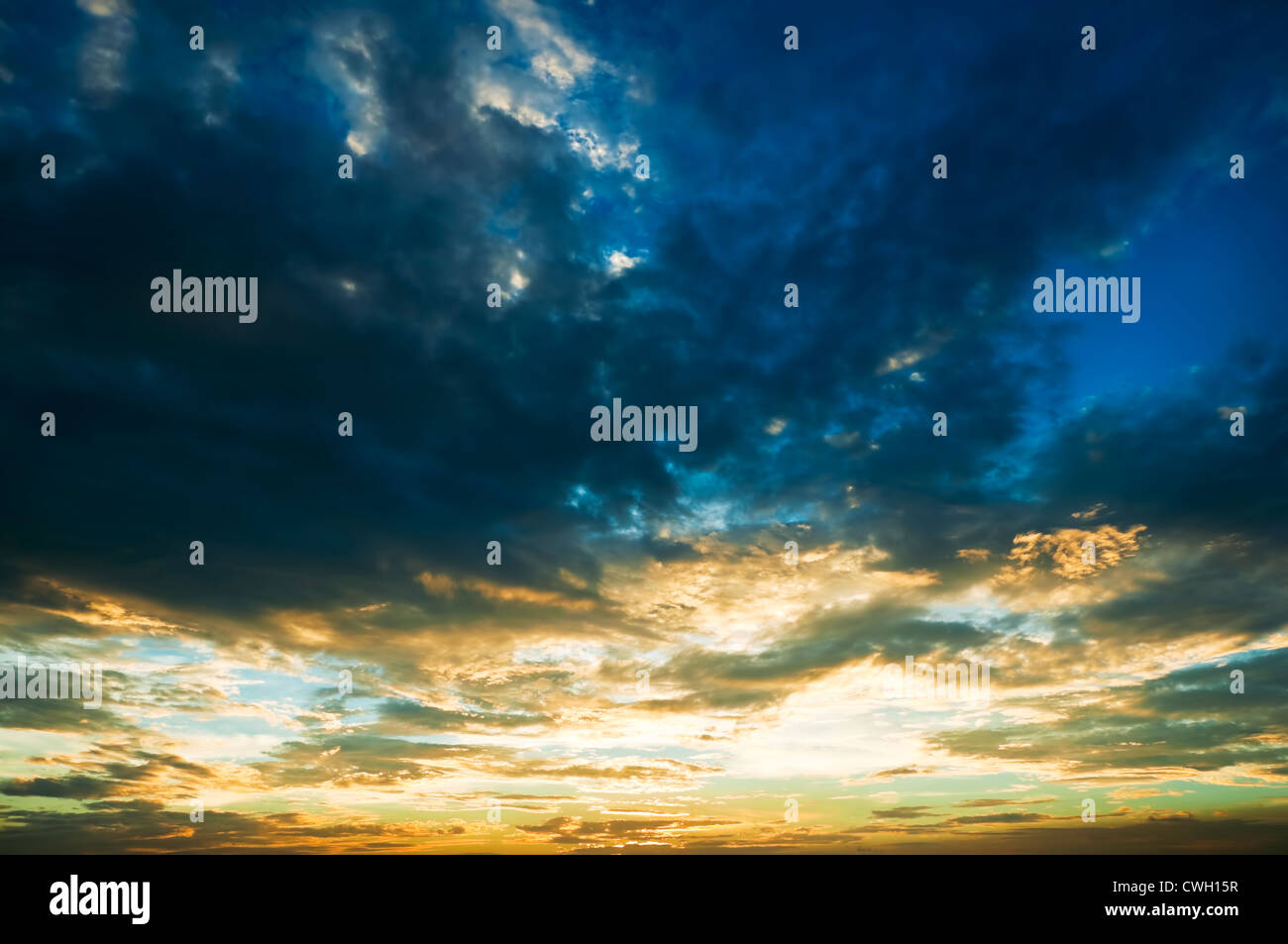 Clean sunset cloudscape nature hi-res stock photography and images - Alamy