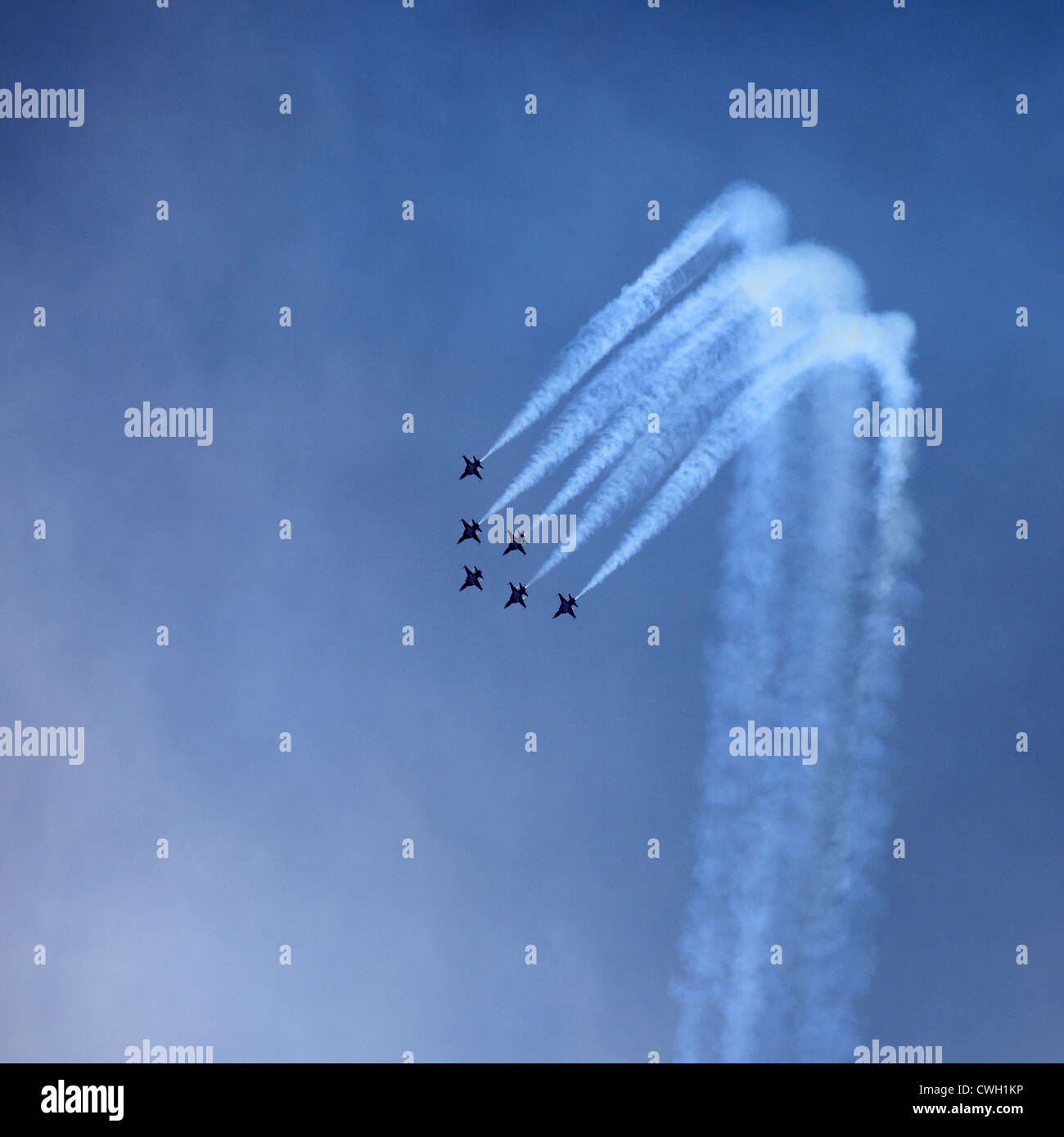 formation flight,vapor trail,aerobatic,air show Stock Photo - Alamy