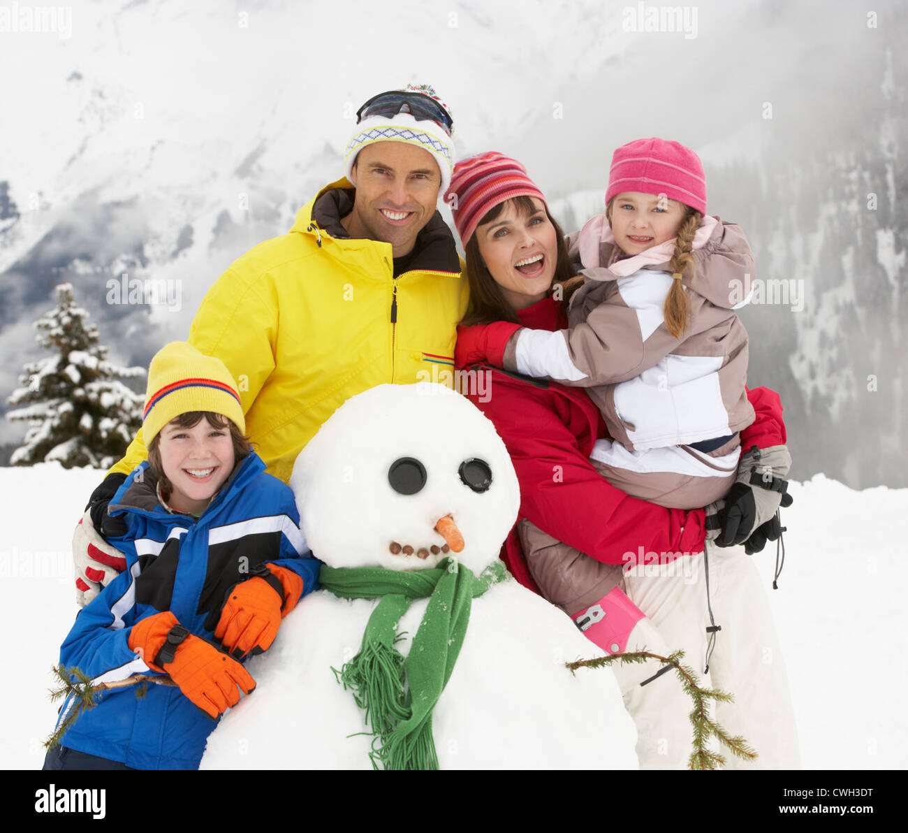 Snowman building hi-res stock photography and images - Alamy