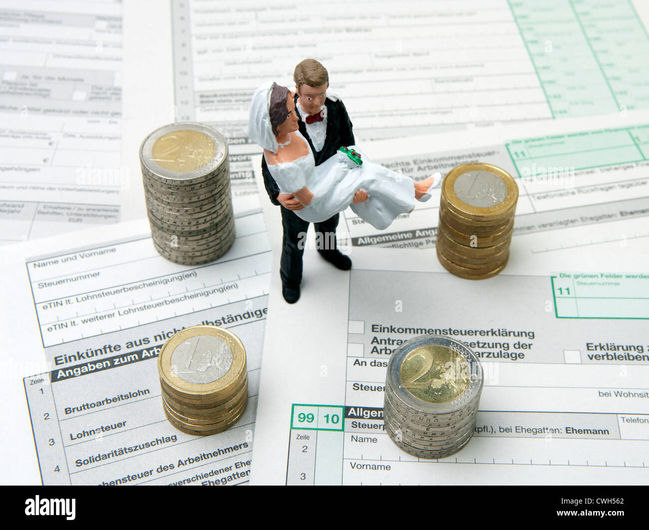 Stack tax return forms hi-res stock photography and images - Alamy