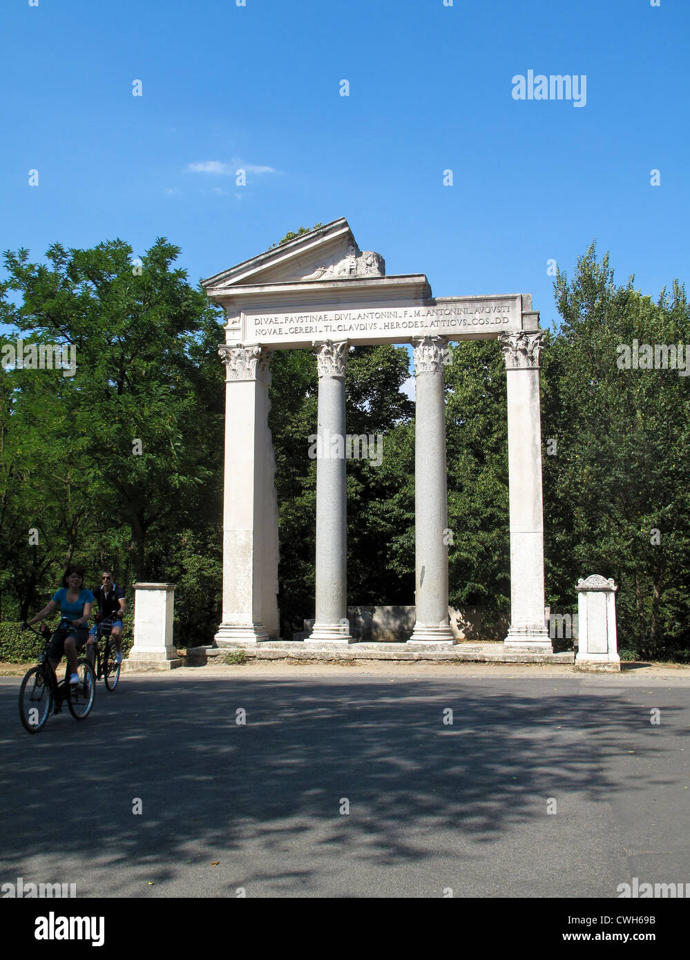 Folly roman hi-res stock photography and images - Alamy