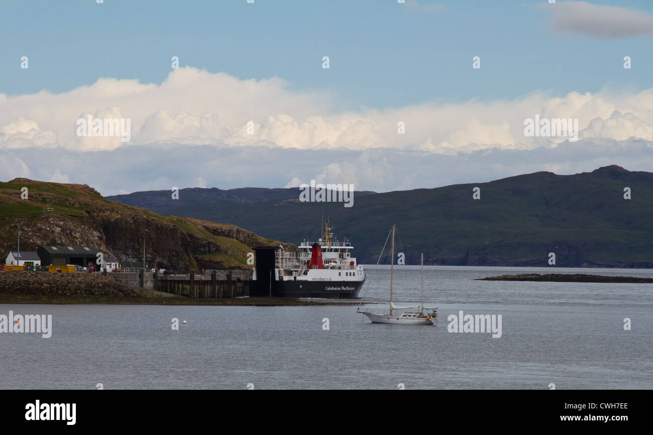 Calmac ferry arrives pier on hi-res stock photography and images - Alamy