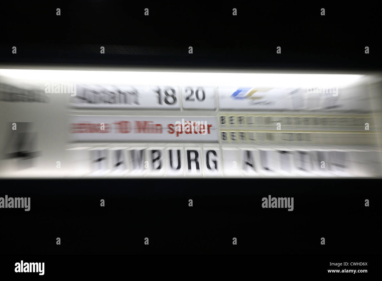 Train departure board delayed hi-res stock photography and images - Alamy