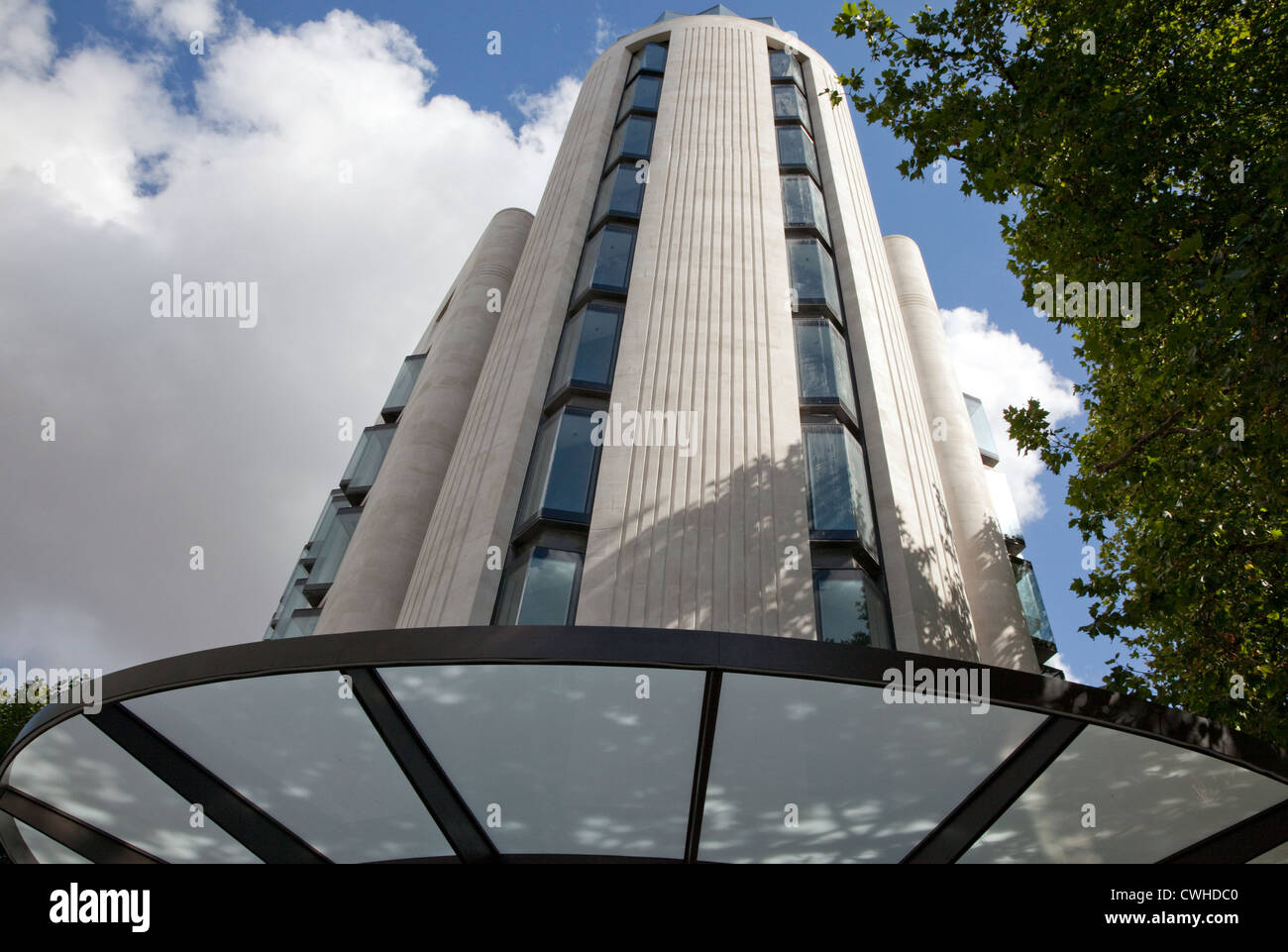 New luxury ME Hotel in Strand, London Stock Photo - Alamy