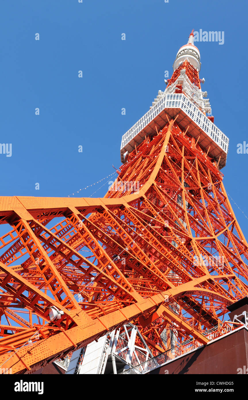 Wide angle perspective of Tokyo Tower, Japan Stock Photo - Alamy