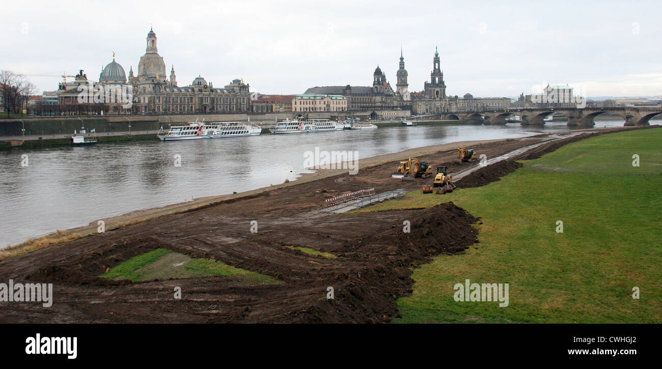 Dresden, Urban Landscape and construction work on the dike Stock Photo ...