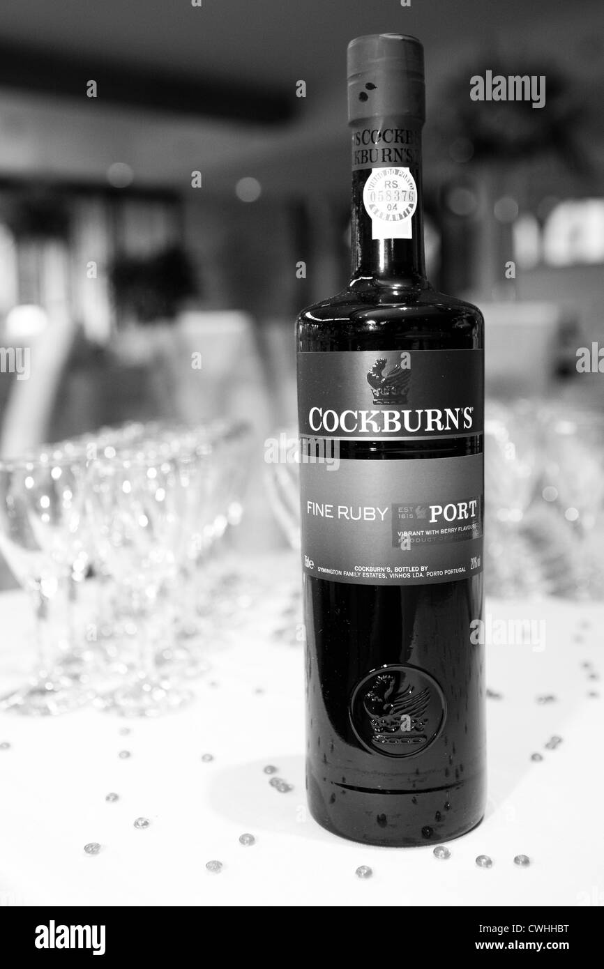 Cockburns port bottle hi-res stock photography and images - Alamy