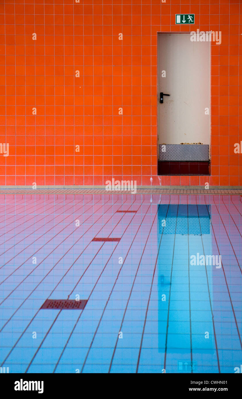 Pools Edge High Resolution Stock Photography and Images - Alamy