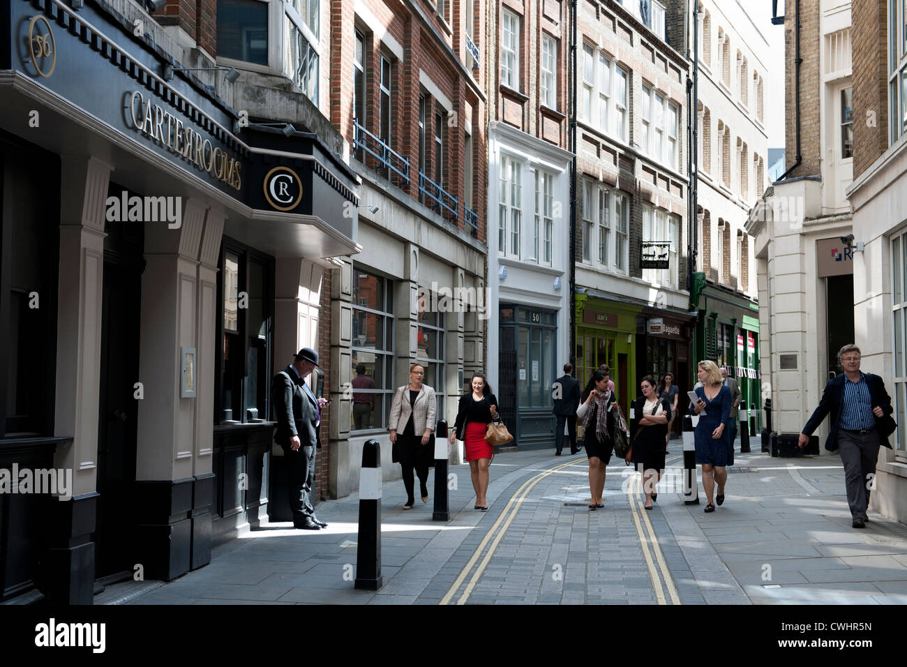 Strolling the streets of the City of London England Stock Photo - Alamy
