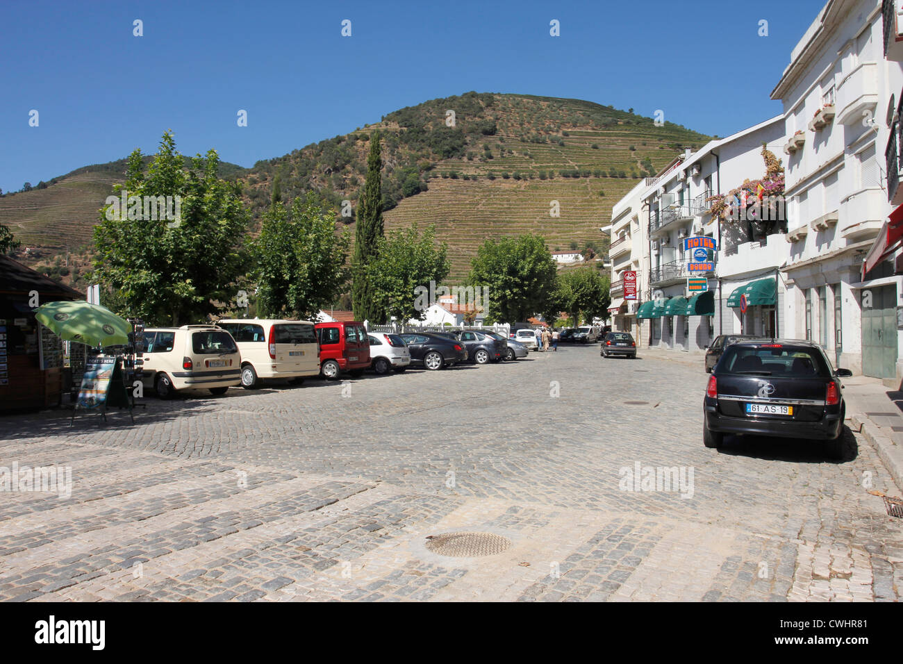 Pinhao, port wine town in Upper Douro Valley, Portugal Stock Photo - Alamy