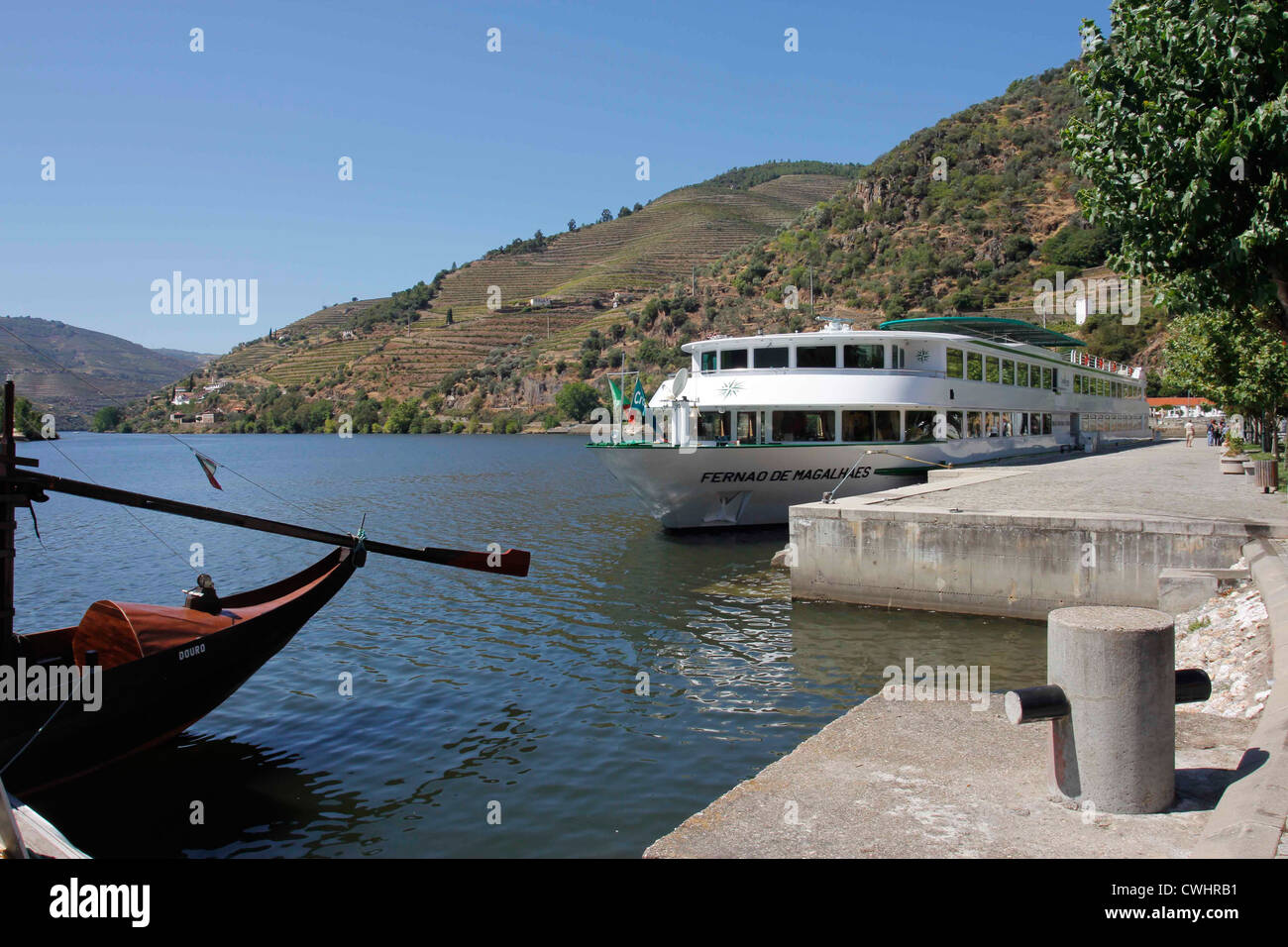 River Douro at Pinhao, port wine town in Upper Douro Valley, Portugal ...
