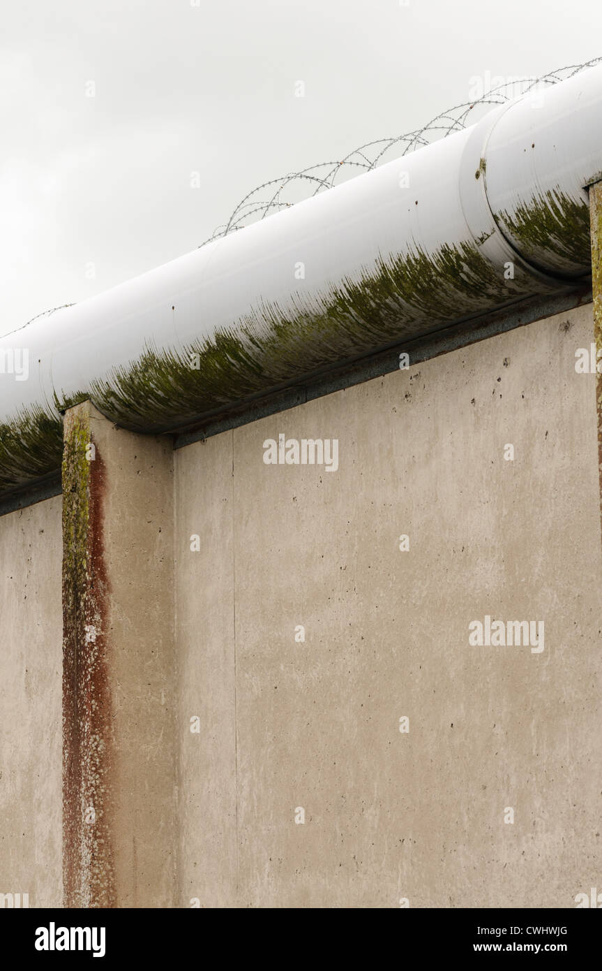 Hmp maze prison hi-res stock photography and images - Alamy