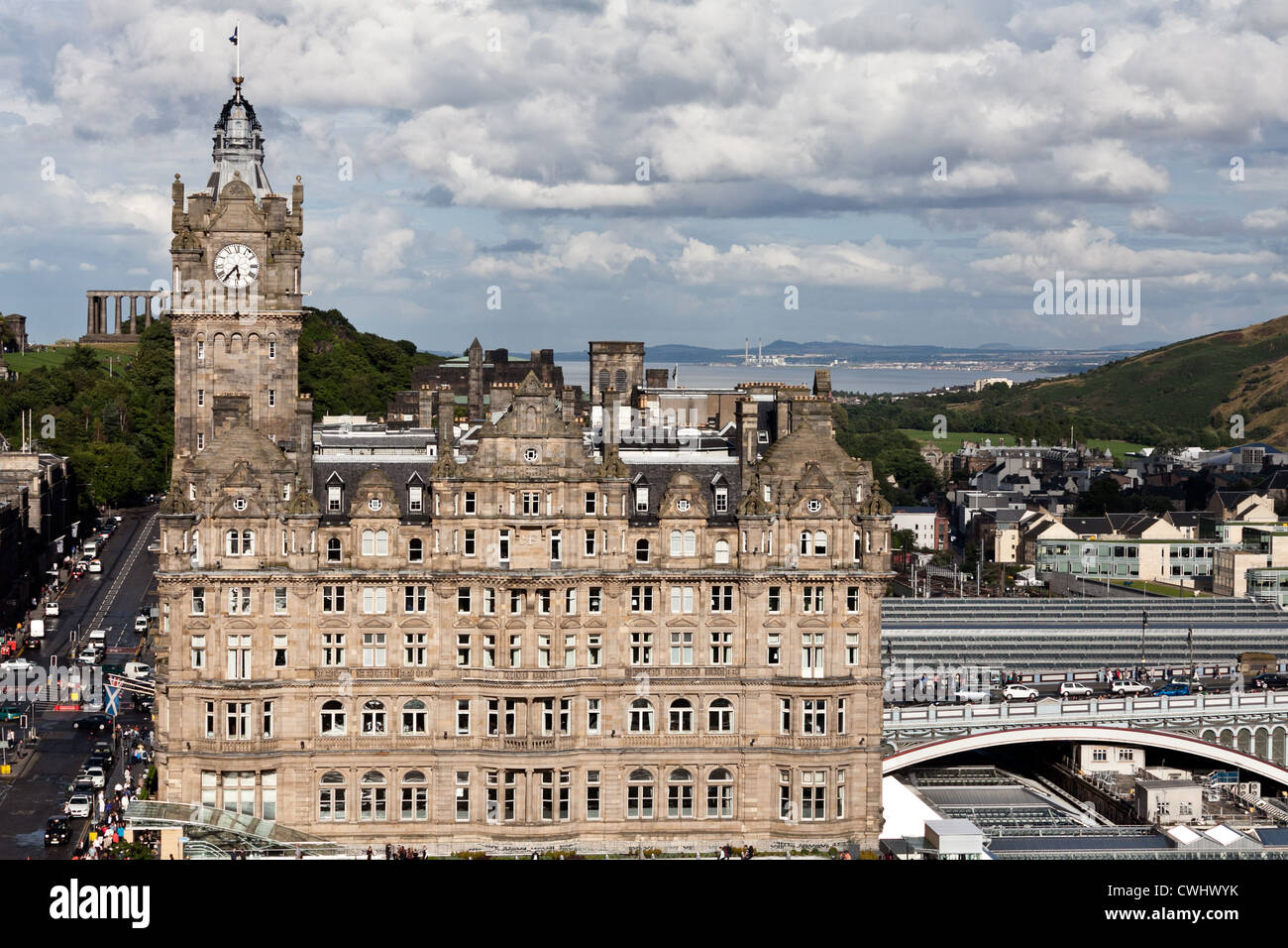 Iconic edinburgh view hi-res stock photography and images - Alamy