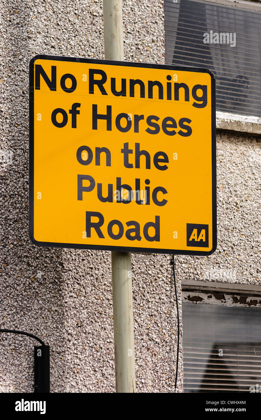 Aa yellow signs hi-res stock photography and images - Alamy