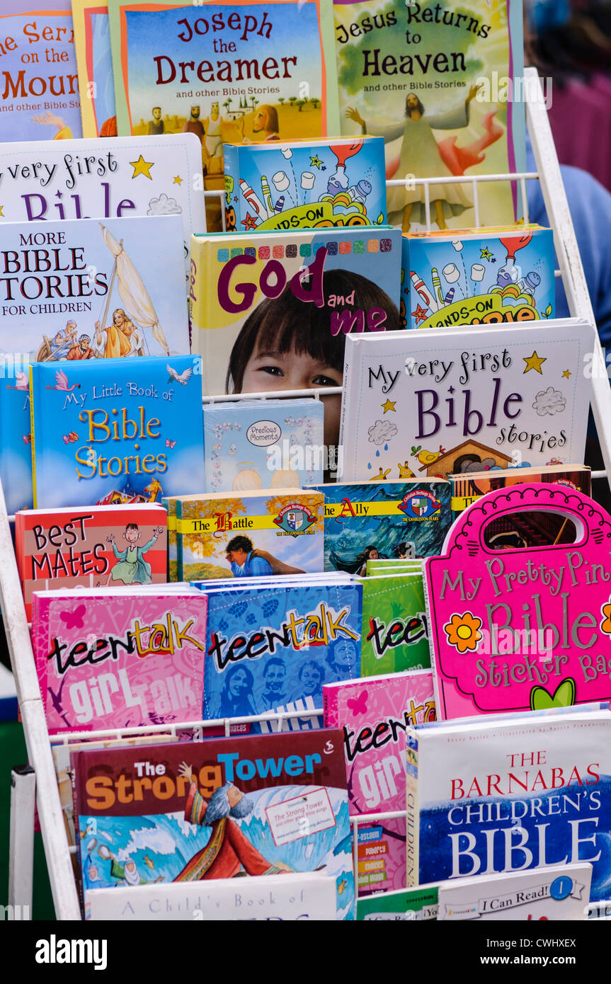 Christian books hi-res stock photography and images - Alamy