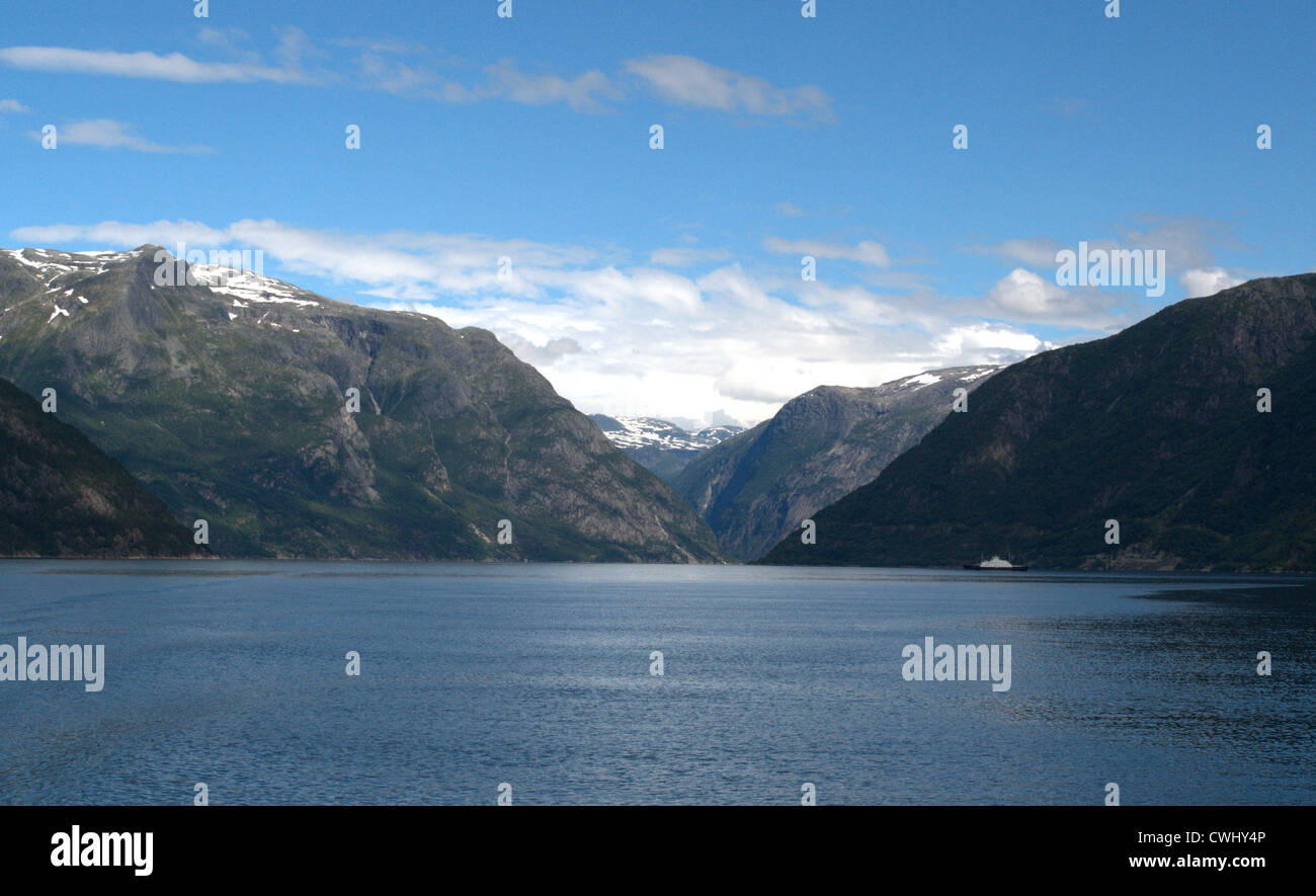 Stunning fjords hi-res stock photography and images - Alamy