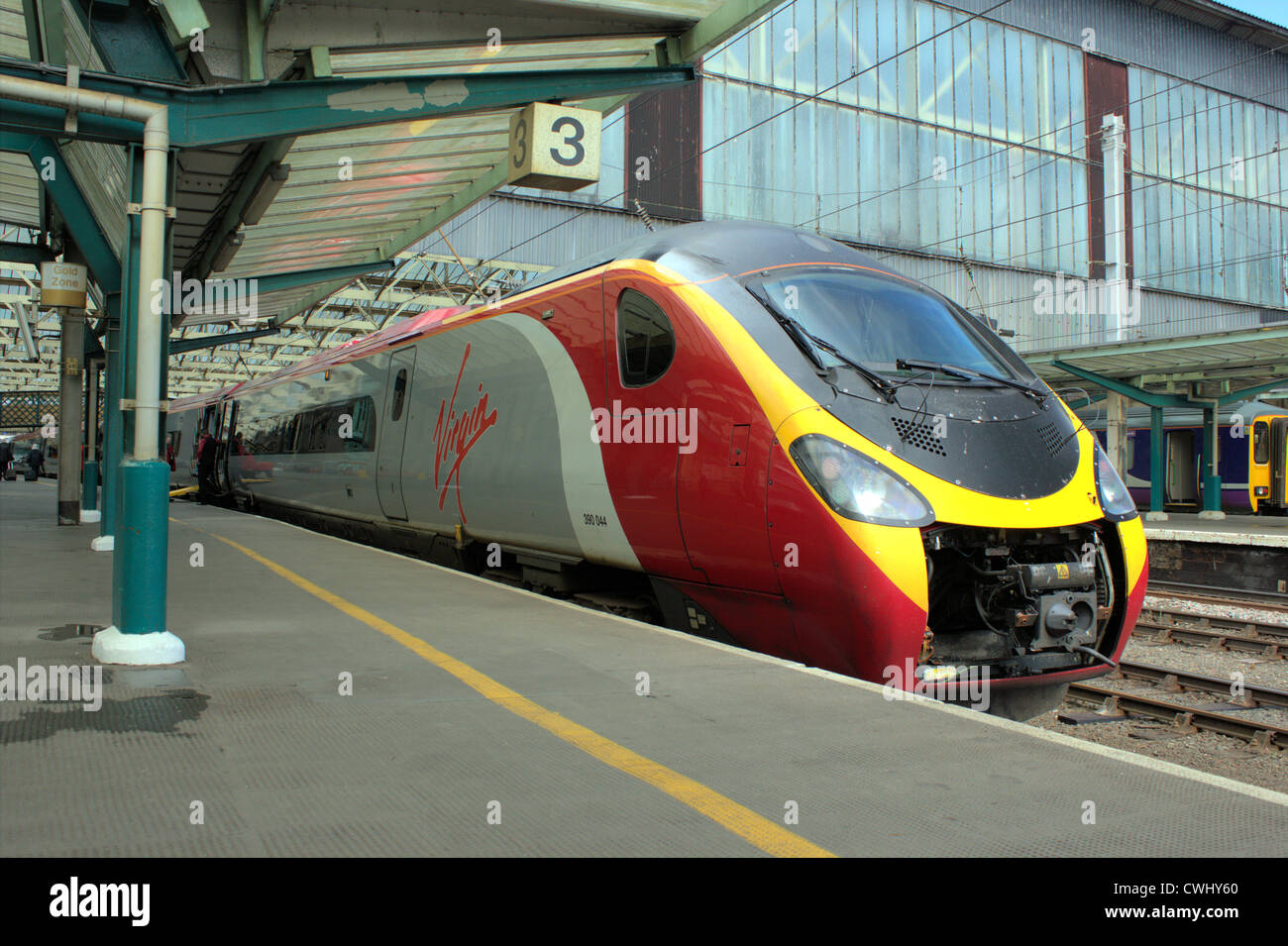 Virgin Pendelino at Carlisle Citadel station Stock Photo - Alamy Virgin Pendelino at Carlisle Citadel station Stock Photo - Alamy