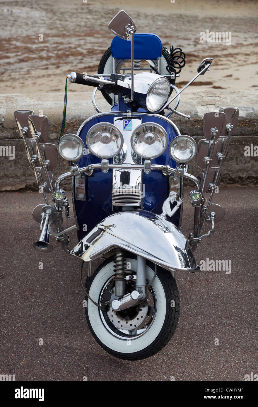 Custom paint scooters hi-res stock photography and images - Alamy