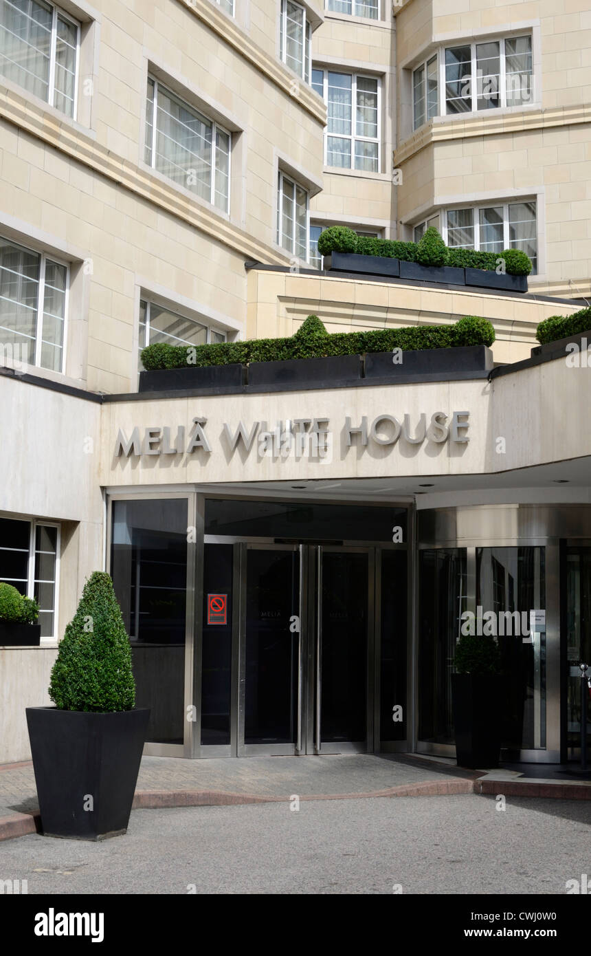 Melia White House Hotel High Resolution Stock Photography and Images ...