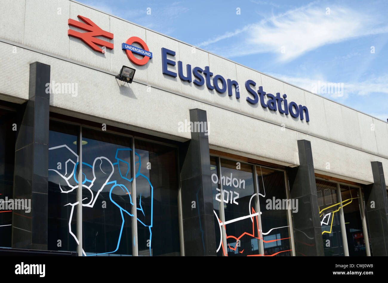 London euston overground hi-res stock photography and images - Alamy
