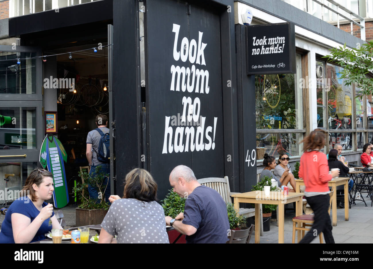 Look mum no hands hi-res stock photography and images - Alamy