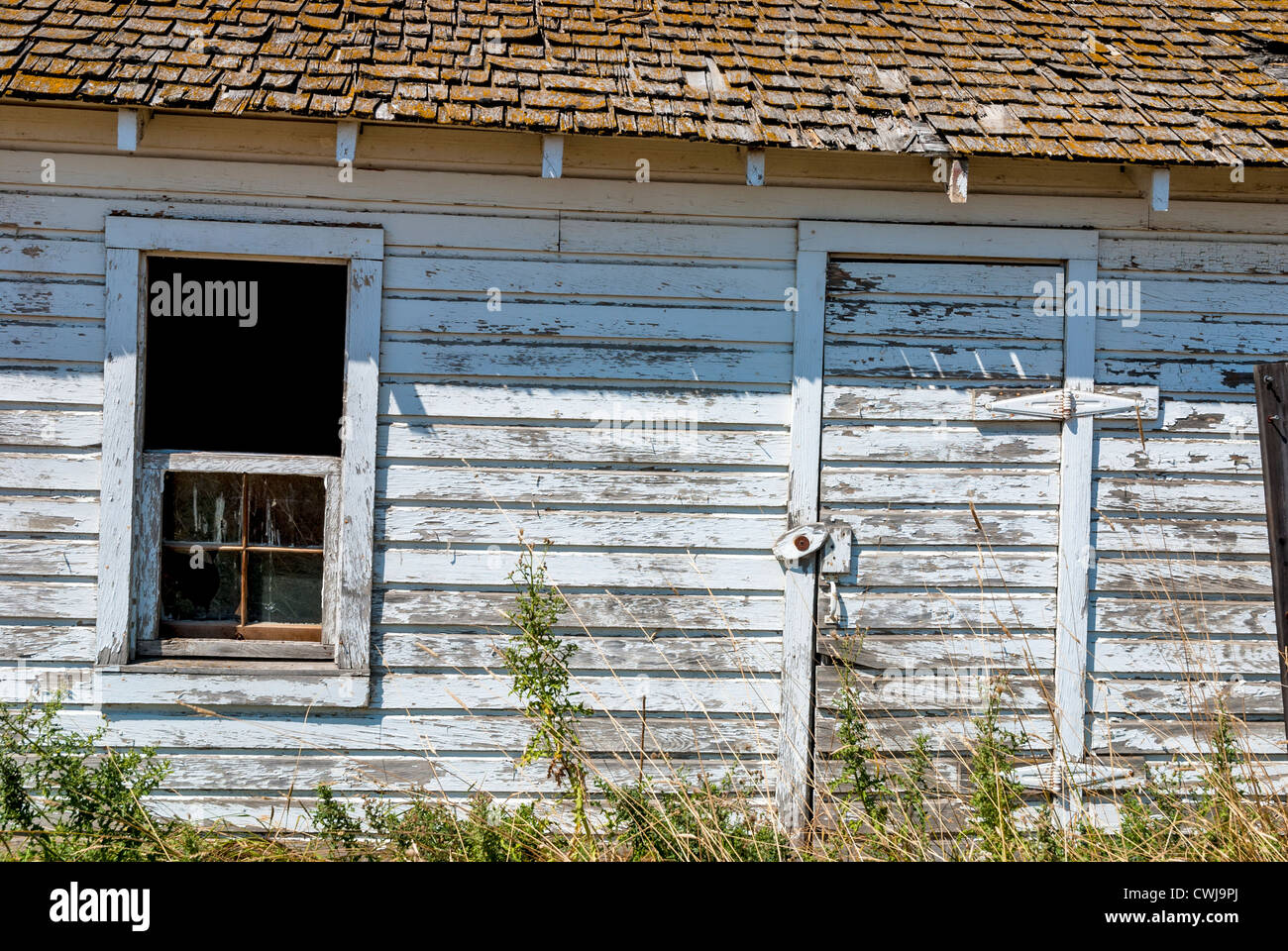 Pealing white paint hi-res stock photography and images - Alamy