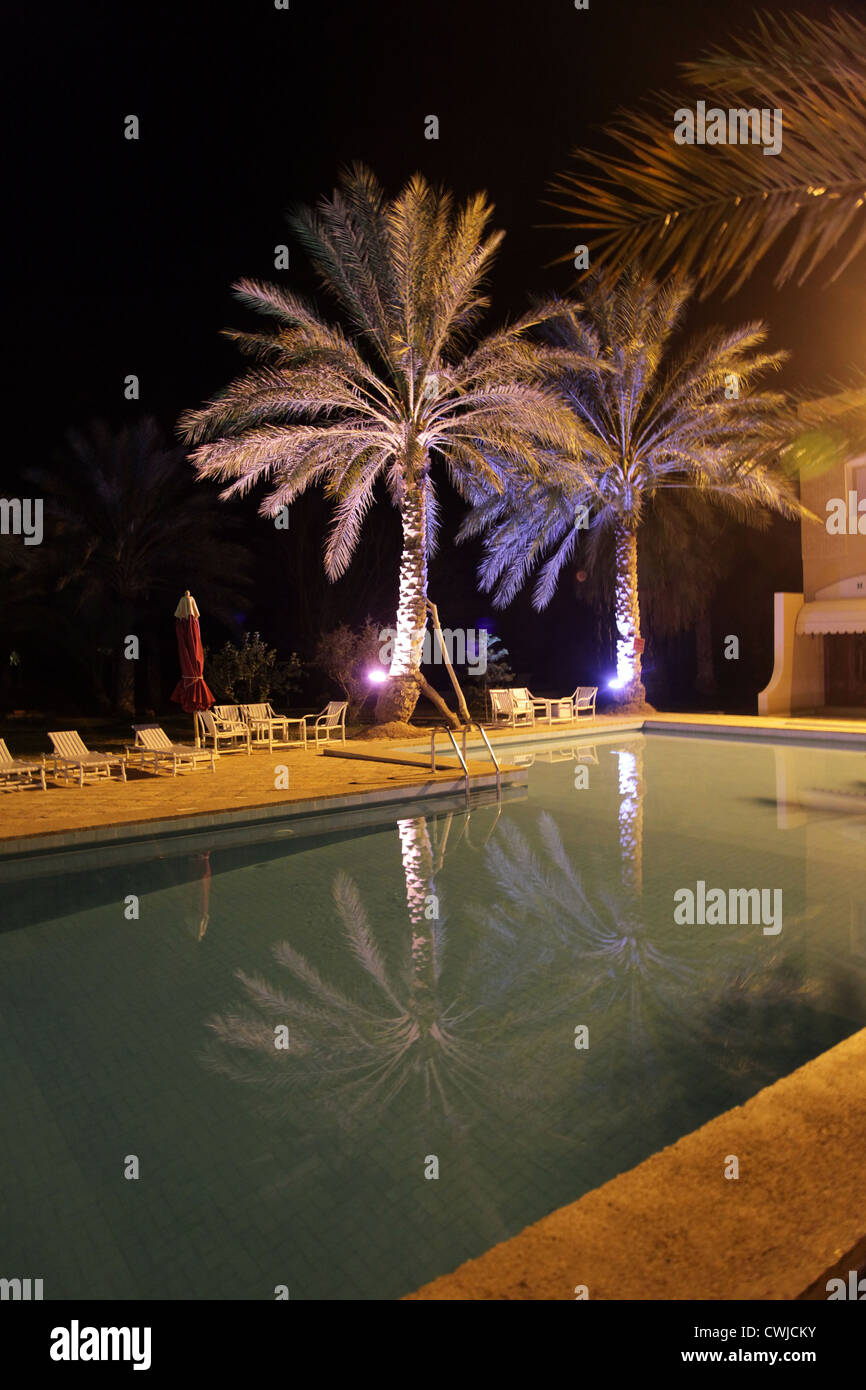 Swimming pool garden night hi-res stock photography and images - Alamy