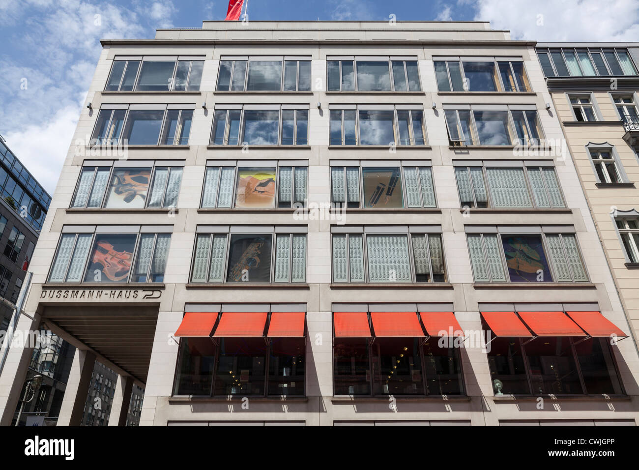 Dussmann kulturkaufhaus hi-res stock photography and images - Alamy