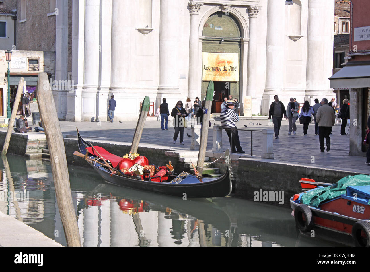 Saint barnaba church hi-res stock photography and images - Alamy