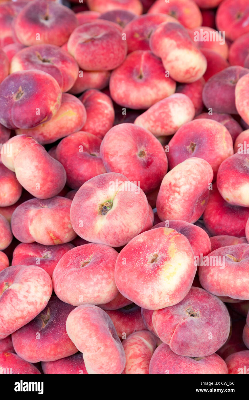 Saturn peaches for sale at the market in Aix-en-Provence Stock Photo ...