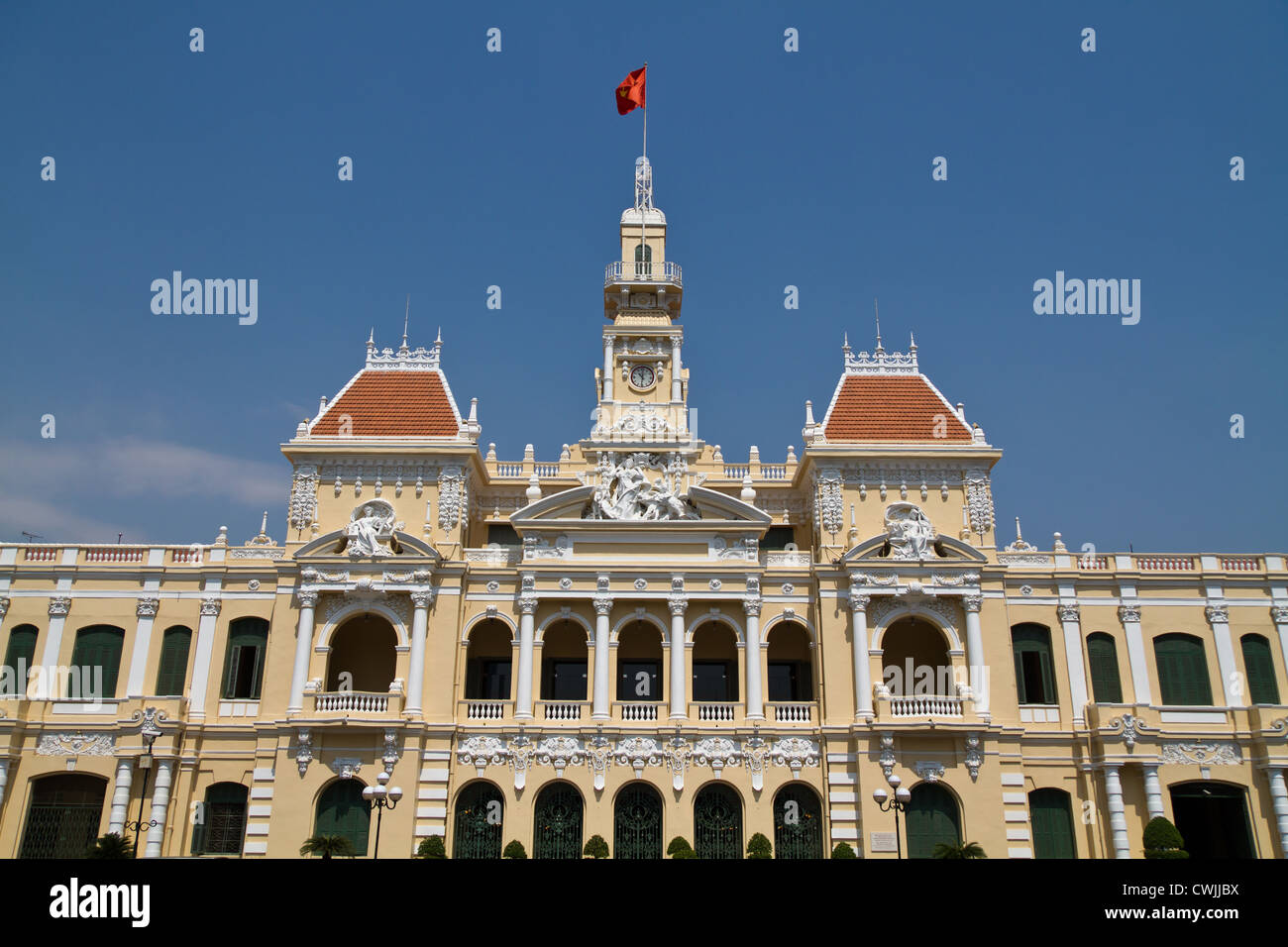 City hall of saigon hi-res stock photography and images - Alamy