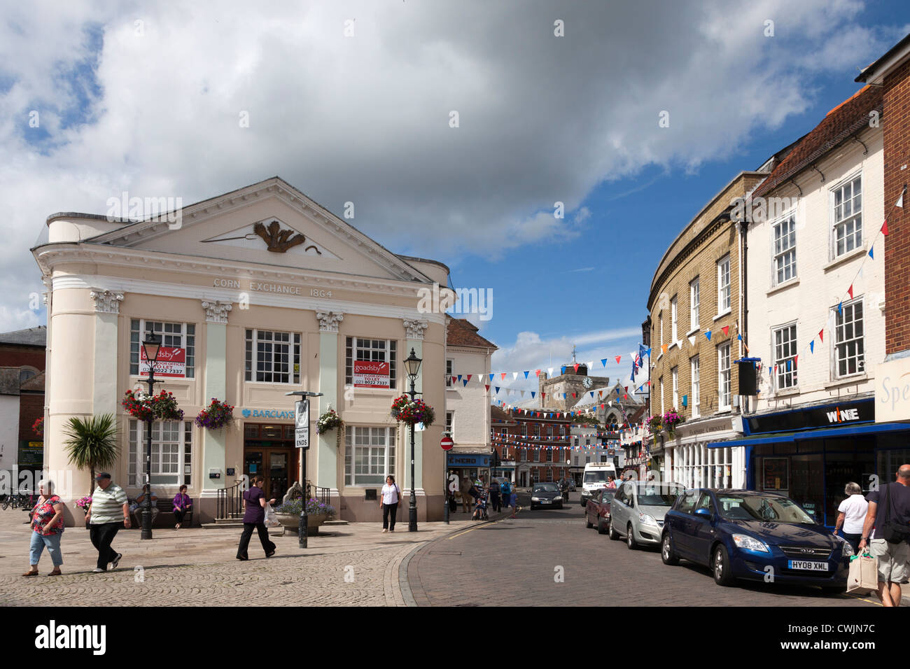 Romsey town centre in hampshire Stock Photo - Alamy