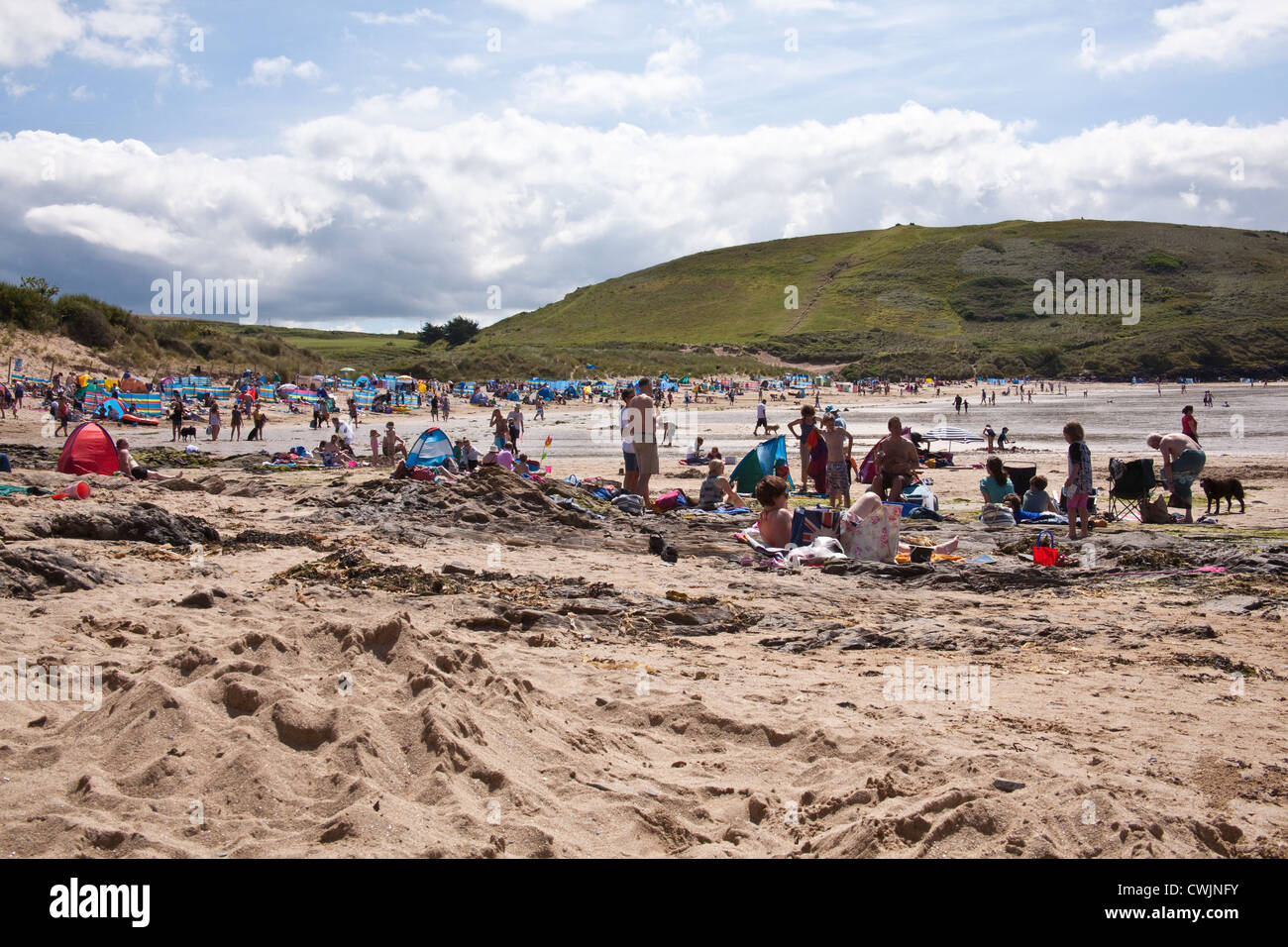 Daymer bay beach near trebetherick hi-res stock photography and images ...