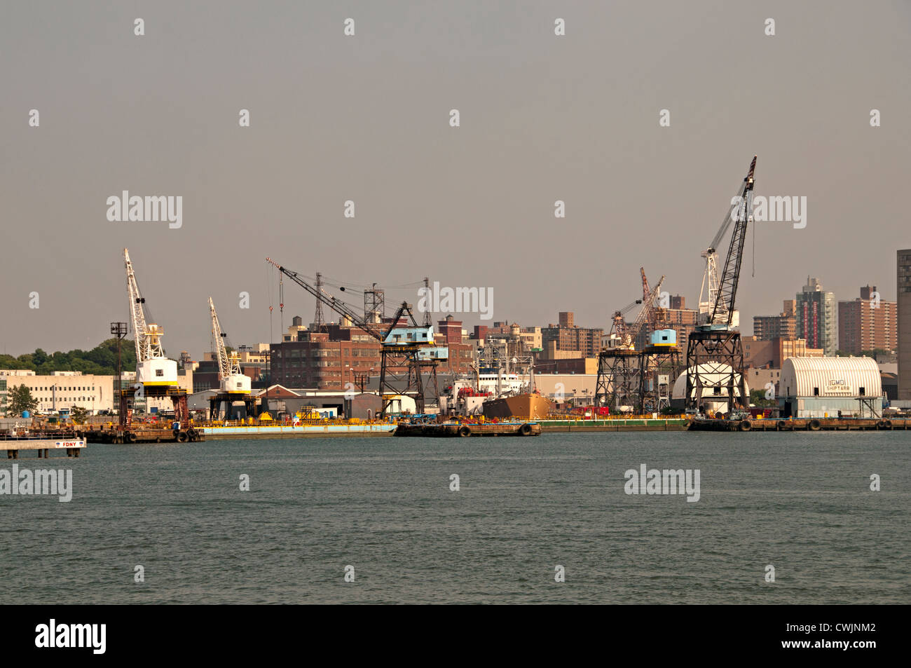 Navy yard hi-res stock photography and images - Alamy