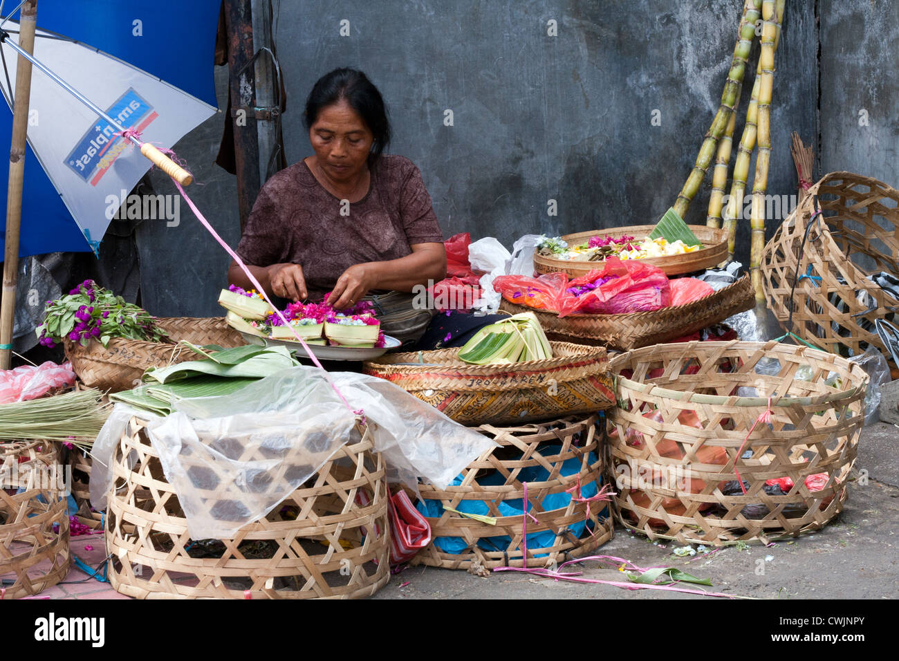 Bali street vendor hi-res stock photography and images - Alamy