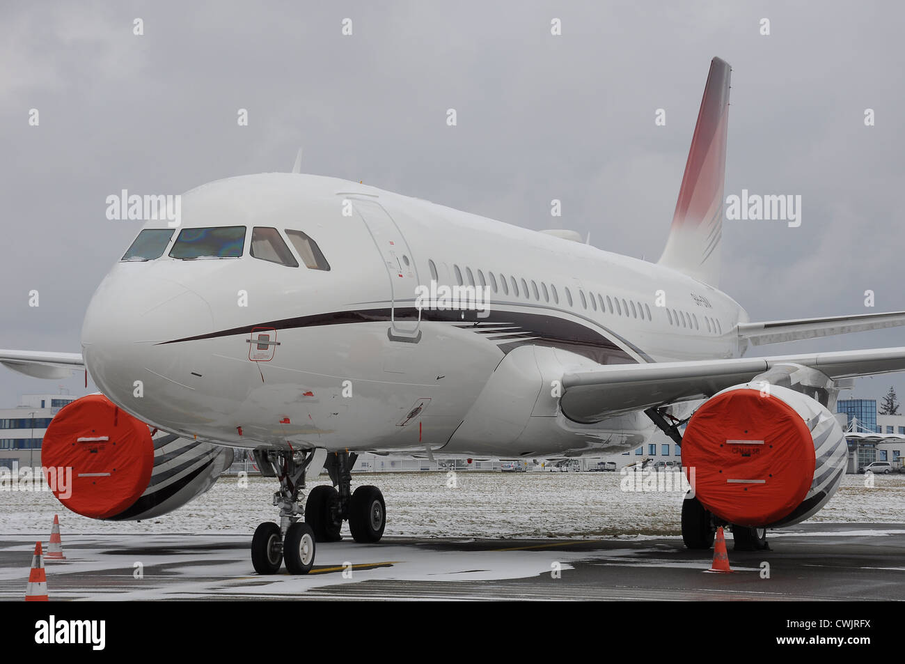 Airbus A319 Comlux Malta Stock Photo - Alamy