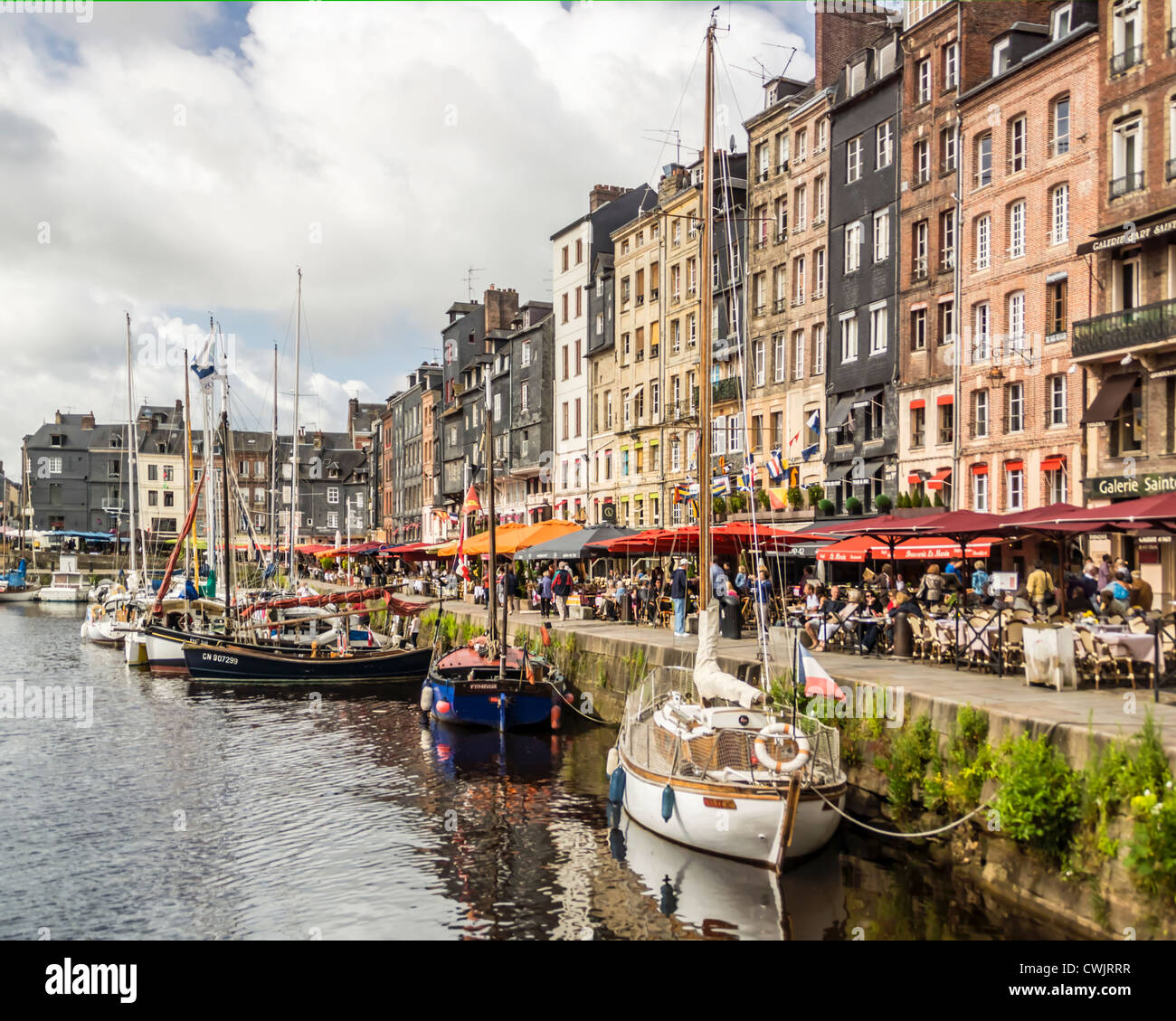 Honfleur france cafe hi-res stock photography and images - Alamy