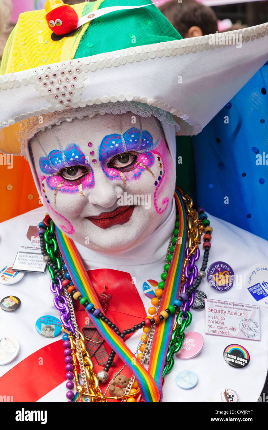 Female impersonator at hi-res stock photography and images - Alamy