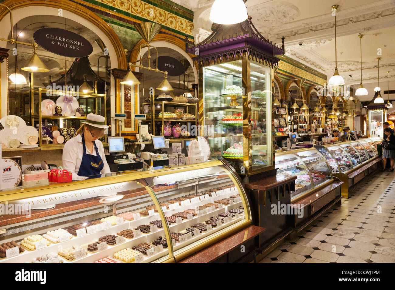 Harrods Foodhall Stock Photos & Harrods Foodhall Stock Images - Alamy