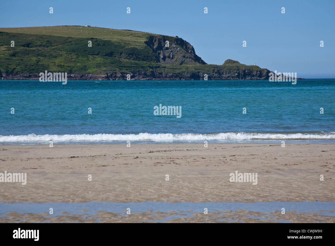 Daymer bay beach near trebetherick hi-res stock photography and images ...
