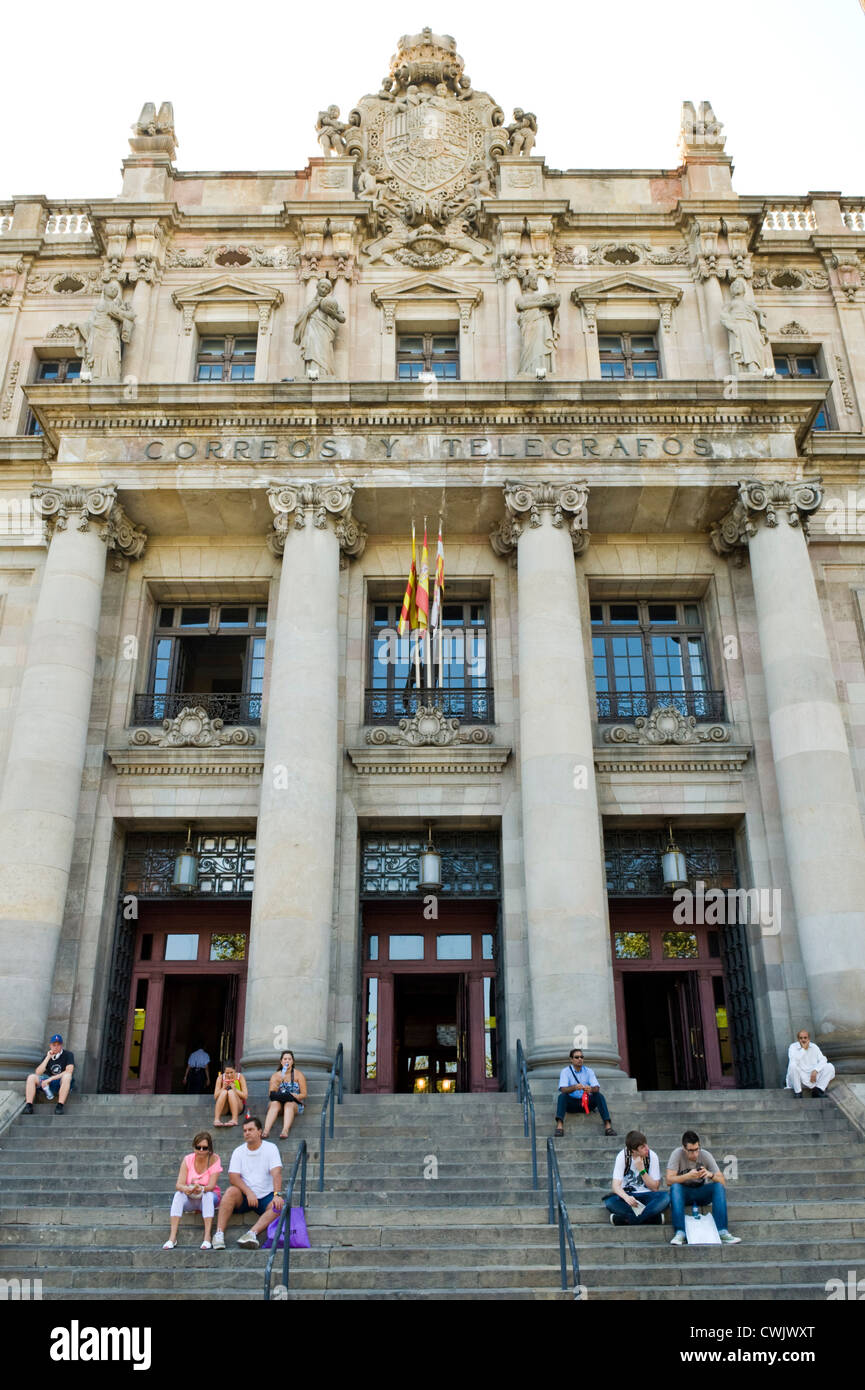 Main post office barcelona spain hi-res stock photography and images ...