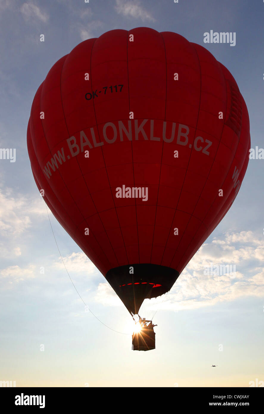 Ballon air hot hi-res stock photography and images - Alamy