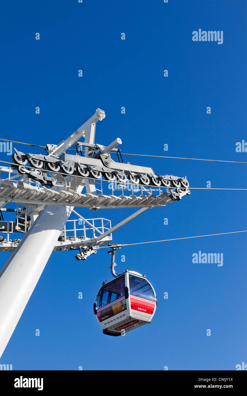 Thames cable car hi-res stock photography and images - Alamy