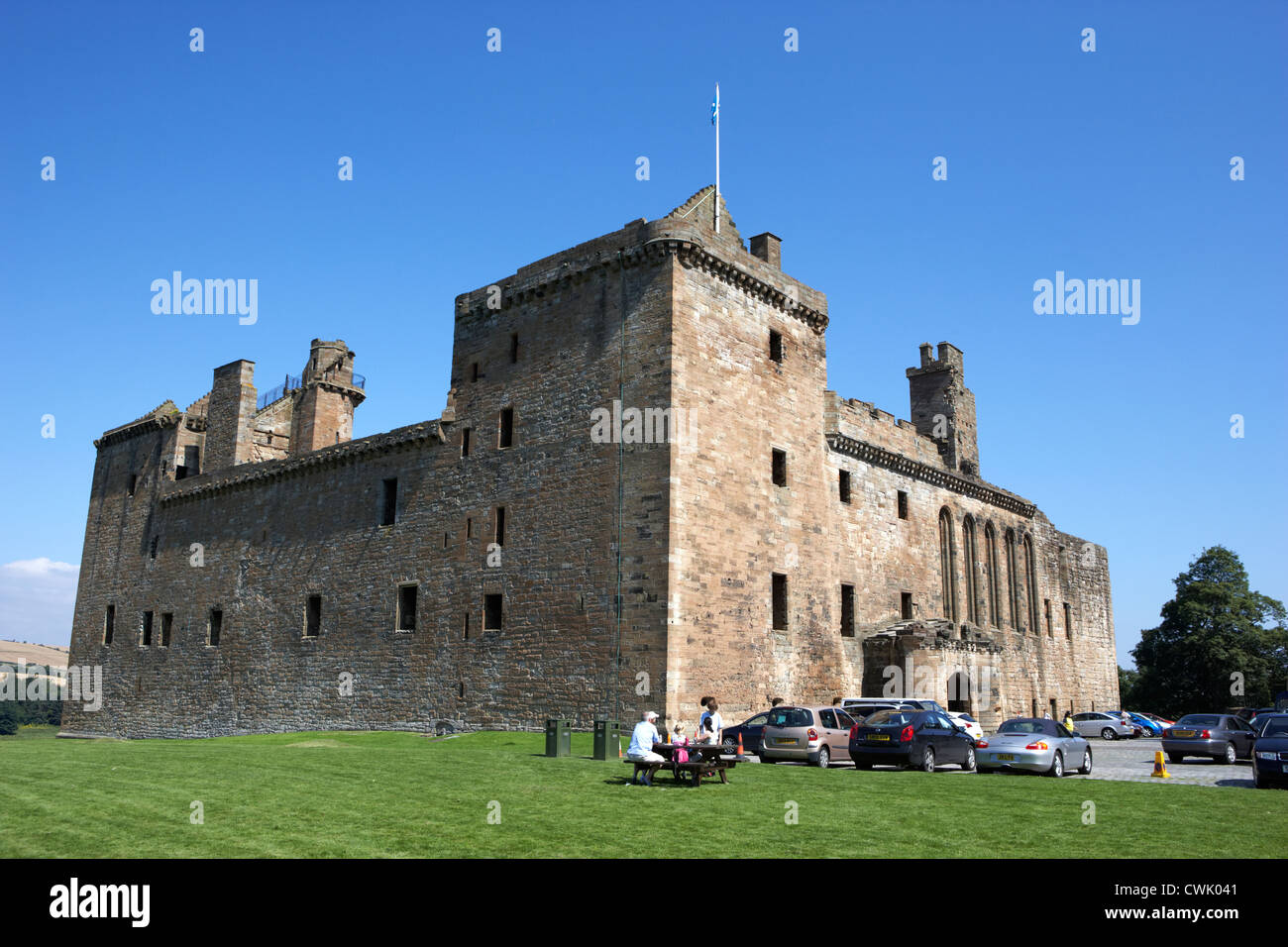 Linlithgow palace historic scotland hi-res stock photography and images ...